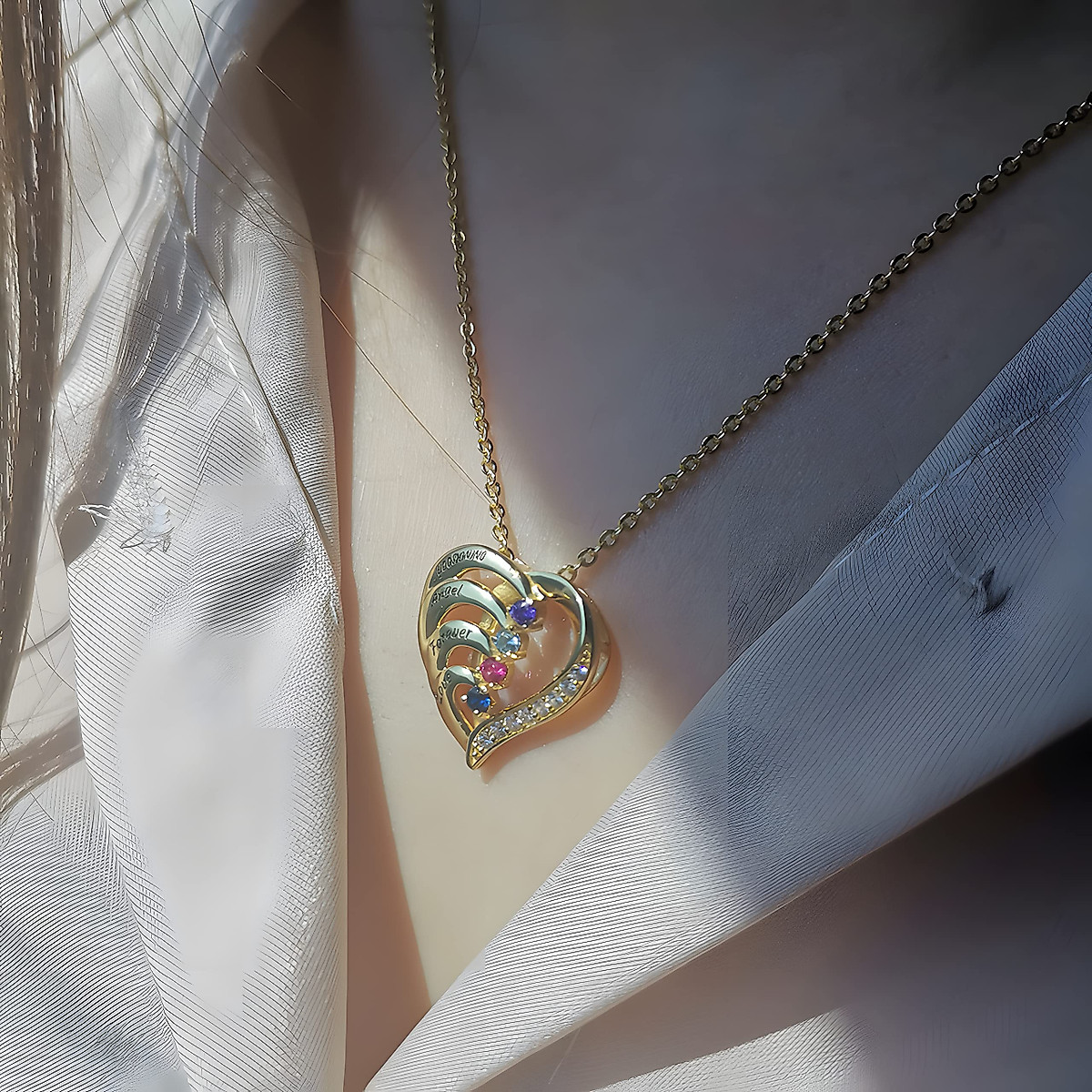 YOOSHINING Personalized Mother Necklace with 4 Birthstones Heart Necklace for Women Mom Pendant Necklaces Custom 4 Name 4 Birthstone Necklaces for Women Mother Mama Grandma Nana Mother's Day Gifts