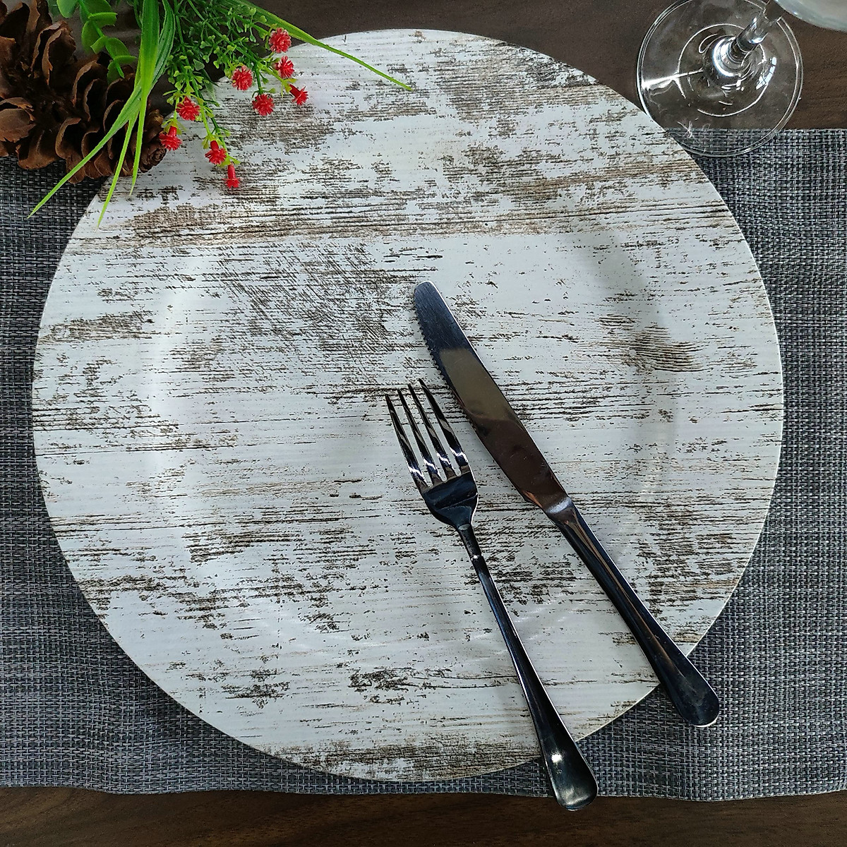 JRHCGH 13" Round Faux Wooden Charger Plates,Chargers For Dinner Plates Set Of 6, Antique Plastic Plates Bulk Wedding,Elegant Decor Place For All Occasions (White)