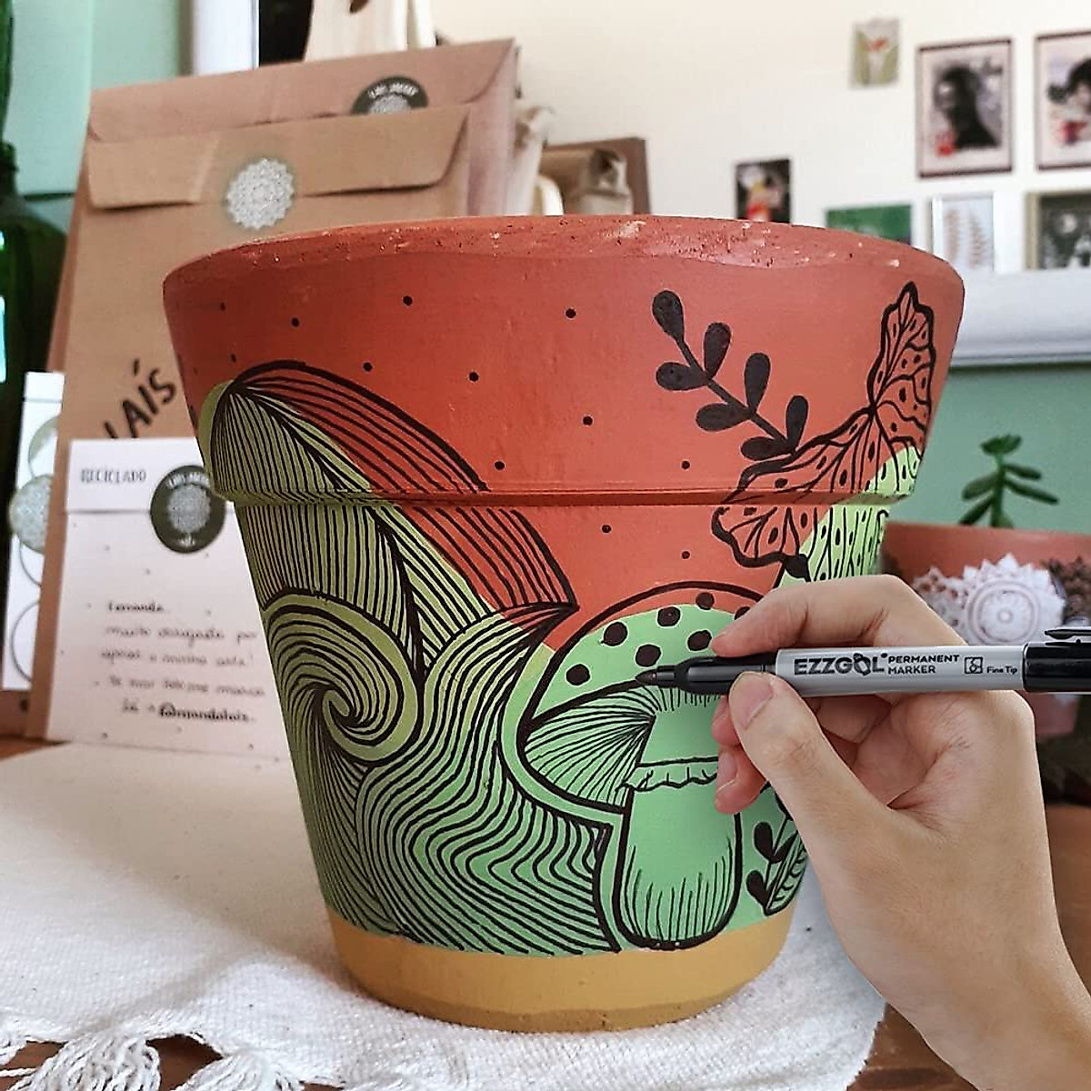 Permanent Markers Bulk, EZZGOL 72 Pack Black Permanent Marker Set, Fine Tip, Waterproof Markers, Premium Smear Proof Pens, Waterproof, Quick Drying, Office Supplies for School, Office, Home