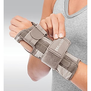 MUELLER Sports Medicine Reversible Wrist Stabilizer with Splint for Men and Women - Compression Wrist Support for Carpal Tunnel, Arthritis, Tendinitis Relief, Taupe, Small/Medium