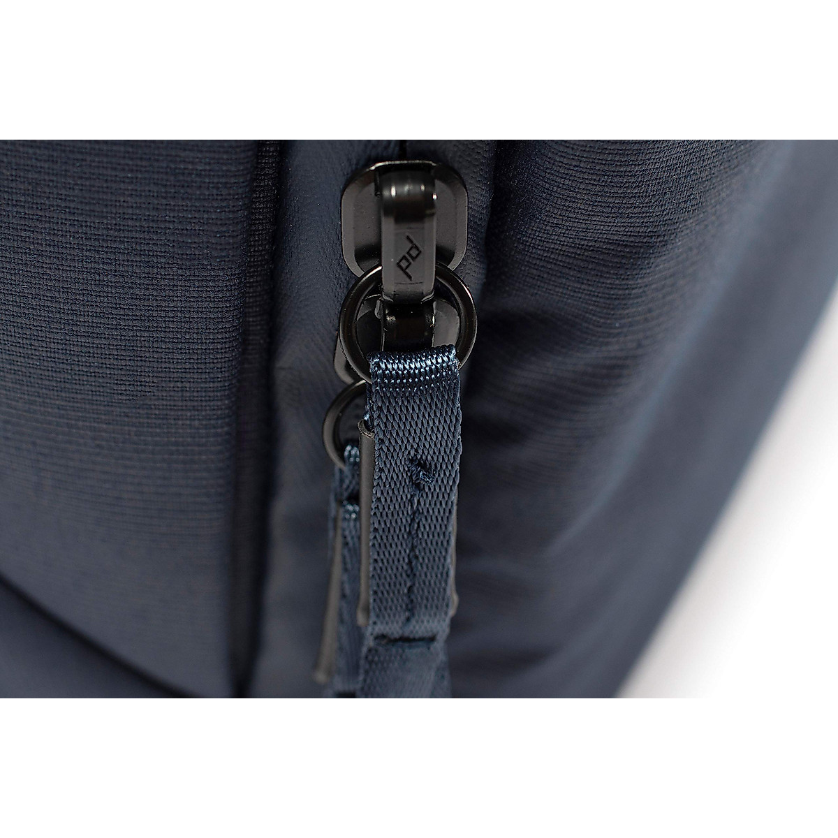 Peak Design Everyday Sling 6L Midnight Sling or ShoulderCarry (BEDS-6-MN-2)