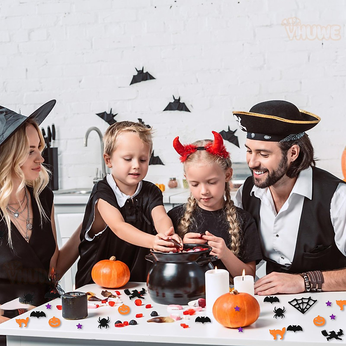 Halloween Confetti for Table, 60g Scatter Confetti Orange Pumpkin Cats Black Spiders Webs Bats Witchs Purple Stars Glitter Confetti for Trick or Treat Party Halloween Party Decorations Supplies