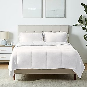 Amazon Basics Ultra-Soft Micromink Sherpa Comforter 3-Piece Bedding Set, Full/Queen, Cream, Solid