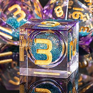 KERWELLSI Liquid Core D&D Dice Set, 7 Piece Sharp Edge Resin DND Dice Set, Polyhedral Dungeons and Dragons Dice with Gift Box, Purple RPG Role Playing D and D Dice D20 D12 D10 D8 D6 D4