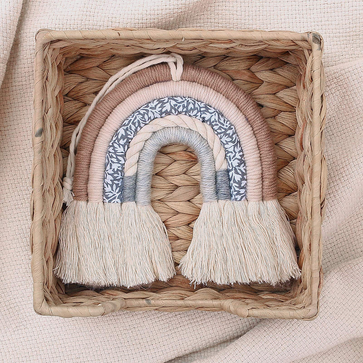 Rainbow Wall Hanging Tassels, Nordic Woven Rainbow Wall Hanging, Boho Decor Macrame Rainbow Wall Hanging for Baby Girls Kids Nursery Rooms,Modern Home Hanging,Brown Pattern Cloth（8.2x8.2 inches