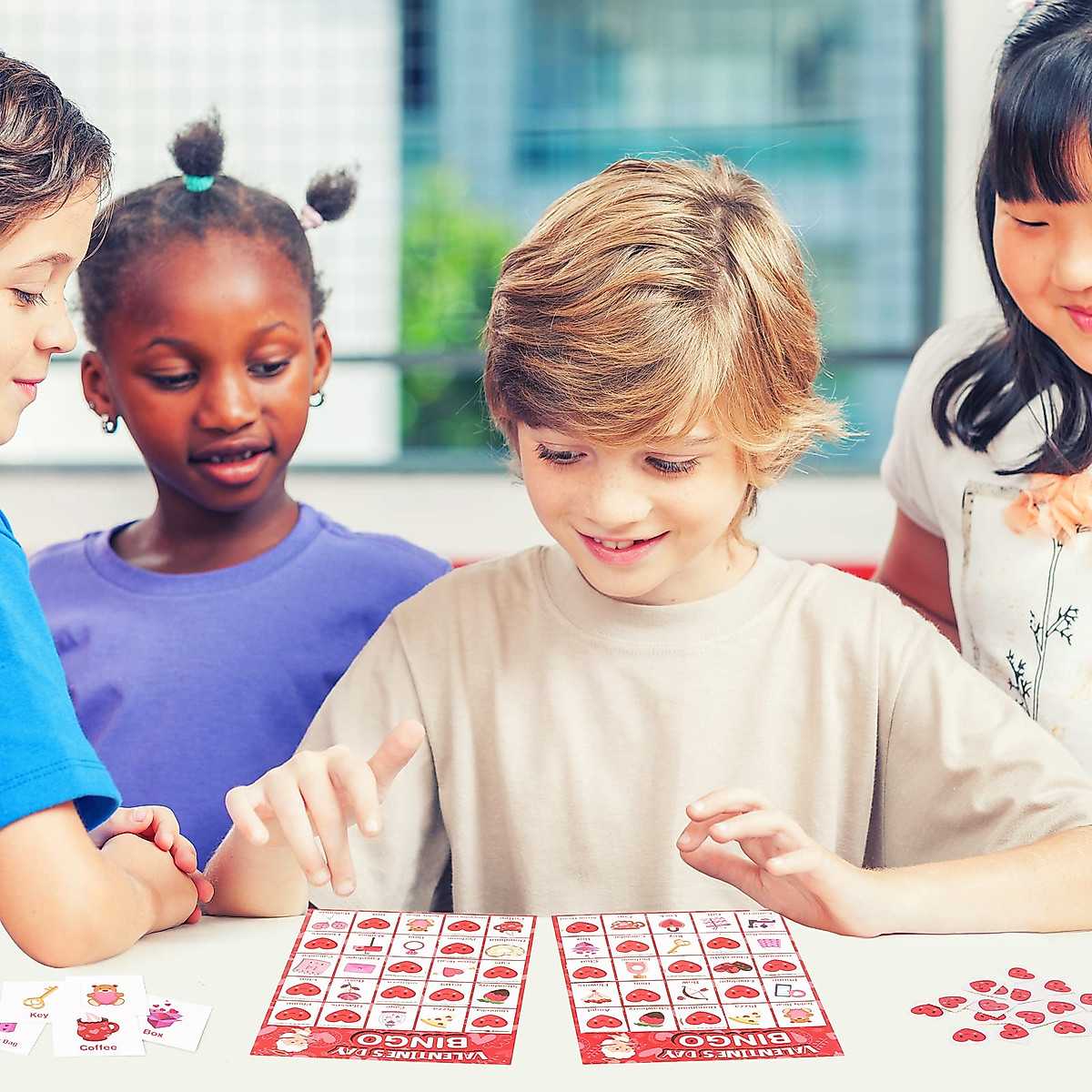 Valentines Day Bingo Game Card for Kids/Adults, 32 Players - Valentine Game for Family/School Classroom/Large Group, Valentine Party Favor for Boy/Girl