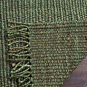SAFAVIEH Natural Fiber Collection Area Rug - 5' x 8', Green, Handmade Boho Fringe Woven Jute, Ideal for High Traffic Areas in Living Room, Bedroom (NF368G)