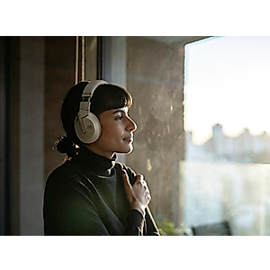 YAMAHA YH-E700B Wireless, Over-Ear, Noise-Cancelling Headphones, with Active Noise Cancellation (ANC) and 32 Hours of Battery Life (Beige)