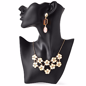 Juvale Jewelry Display for Selling Necklaces, Pendants, Earrings, and Chains, Necklace Bust Mannequin for Boutique, Retail, Small Business, Trade Show (Black, 7.5x11x2 in)