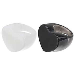 generic 2pcs Acrylic Band Ring Heart Shaped Band Ring Retro Resin Ring Black White Plastic Wide Ring Finger Ring Jewelry Figure Accessory for Girl Women, 2.3x2.3cm