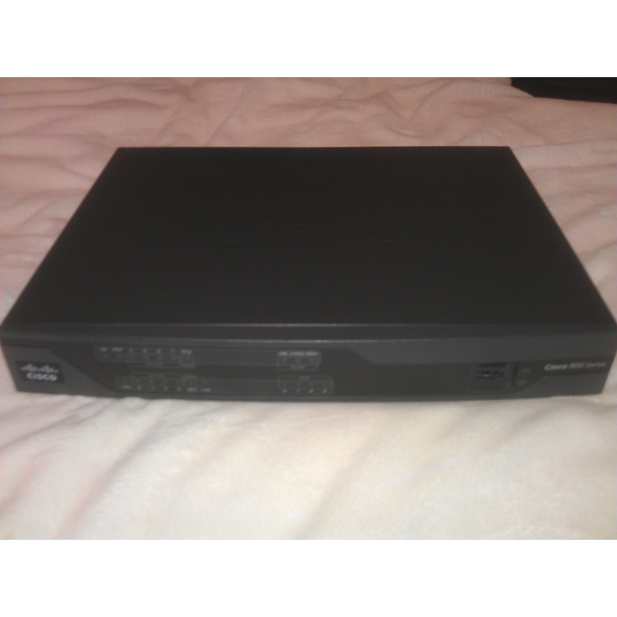 Cisco CISCO891-K9 891 Gigabit Ethernet Security Router (Renewed)