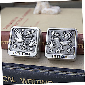 Kisangel 1 Set Box Fetal Hair Container Kickstand First Keepsakes Boxes Retro Keepsake Tin Tooth Holder Teeth Fairy Containter Fetal Hair Case Child Metal Zinc Alloy