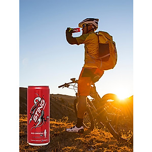 STING Energy Drink Red Ginseng Strawberry, Nuoc Tang Luc Sting 320ML, Fitness, Focus & Performance Drink, 10.8 Fl Oz (Pack of 6)