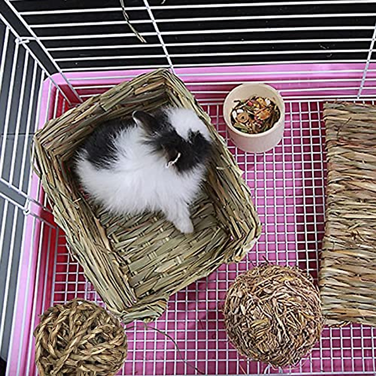 Hamiledyi Rabbit Grass Bed for Bunny, 21 Pcs Rabbit Chew Toys for Teeth Grinding Sweet Bamboo Timothy Stick Woven Grass Ball Pine Cone Natural Straw Bedding for Guinea Pig Hamster Chinchilla