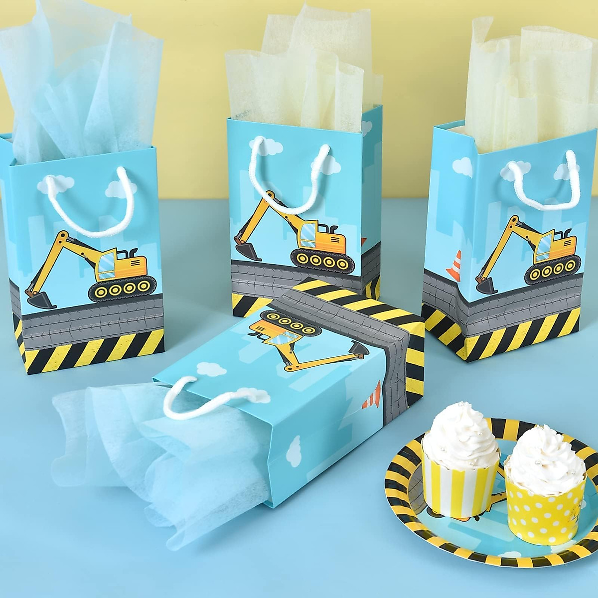 WERNNSAI 16PCS Construction Goodie Bags - Construction Birthday Party Favors Bags for Kids Boys Construction Party Supplies Dump Truck Tote Bags Candy Treat Gift Storage Bags Birthday Baby Shower