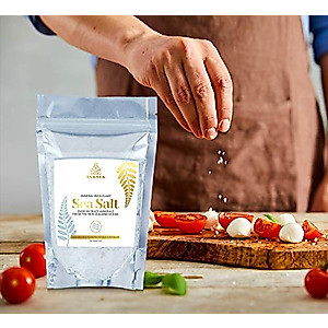 TURNER Mineral-Rich Flaky Sea Salt, Made in New Zealand, Kosher Flakes, 420 gramm, Premium Gourmet, Unprocessed, 84 Minerals & Trace Elements, 100% All-Natural, Solar & Wind Harvested, Lab Certified