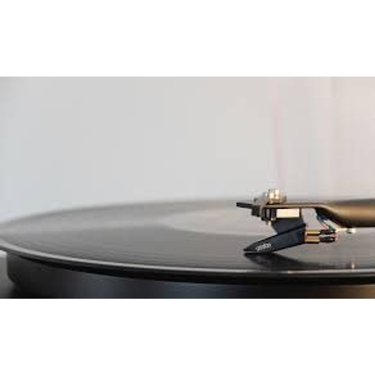 Discwasher Record Cleaner, Record Cleaner, Set of 4, Stylus Brush, Velvet Brush, Cleaning Liquid Pouch