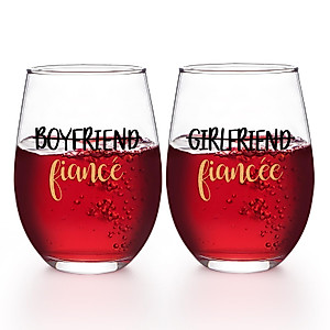 Futtumy Fiance and Fiancee Wine Glass 17Oz, Engagement Gifts for Couples, Engagement Gift, Gifts for Newly Engaged Couples, Engagement Gifts for Boyfriend Girlfriend Him Her Bride Bride to Be
