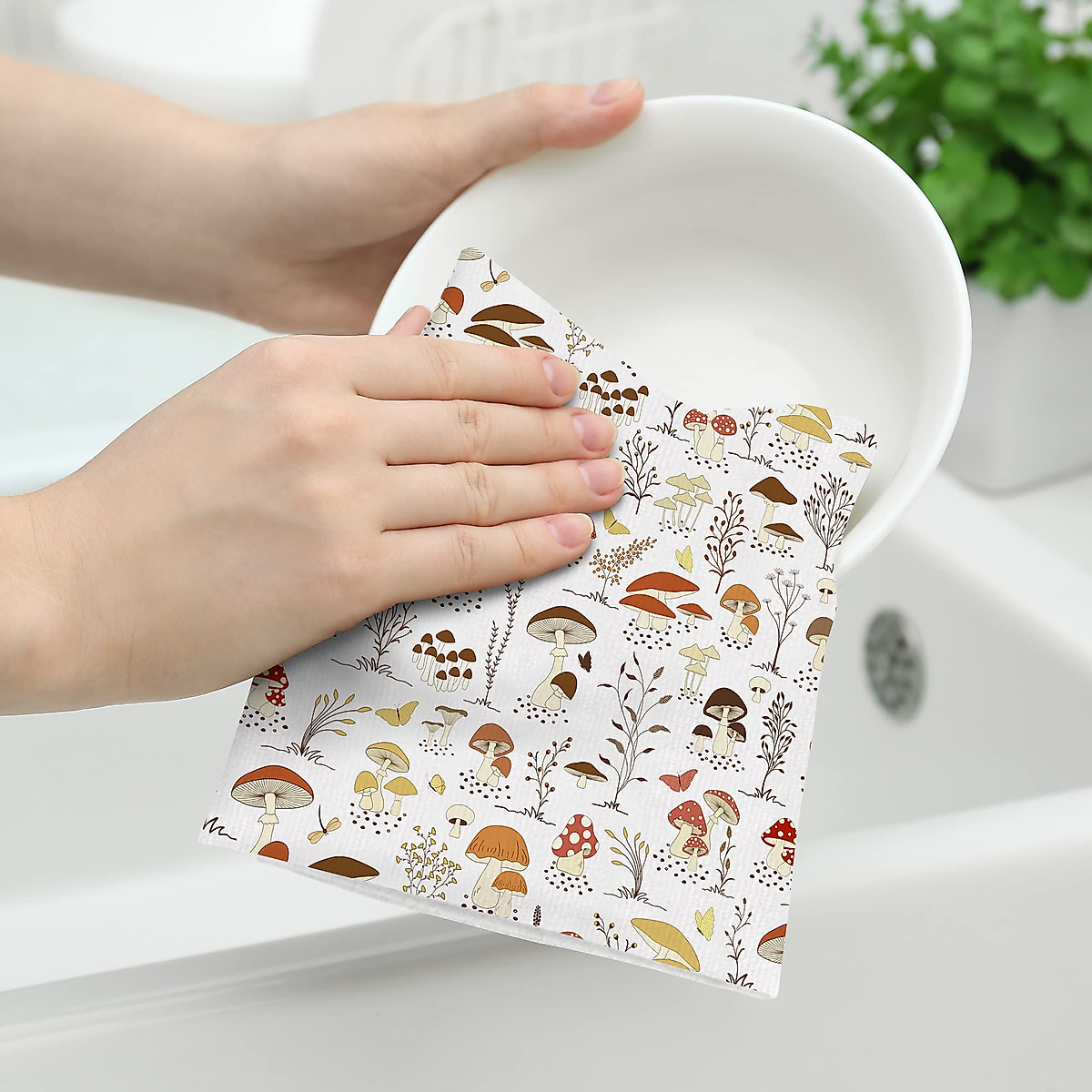 Mushroom Cute Botanic Kitchen Towels with Hanging Loop, 16x24 Inch Beige Dish Towels Bathroom Hand Towels Set of 2 Soft Absorbent Tea Towels