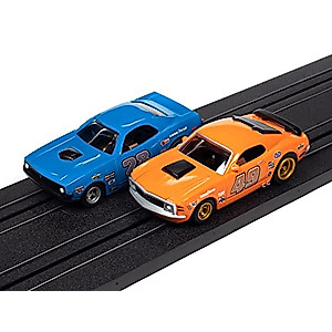 Auto World CrossTrax Road Course 9' Slot Car Race Set