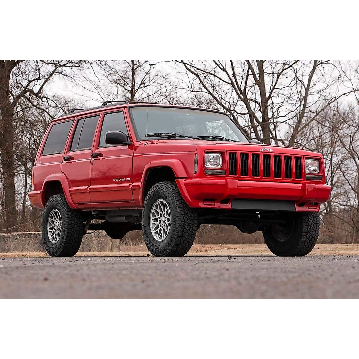 Rough Country 3" Lift Kit for 1984-2001 Jeep Cherokee XJ 2WD/4WD - 630XN2