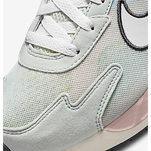 Nike Air Max Solo Women's Running Shoes (Light Silver/Buff Gold/Pink Oxford/Summit White FN0784-002, US Footwear Size System, Adult, Women, Numeric, Medium, 11.5)