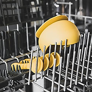 4 Pieces Silicone Baby Spoons and 1piece Silicone Bowl Kids Utensils Self Feeding Supplies First Stage Baby Heat Resistant Food Spoon Safe Infant Baby Spoon for Over 6 Months Babies Boy Girl Toddlers