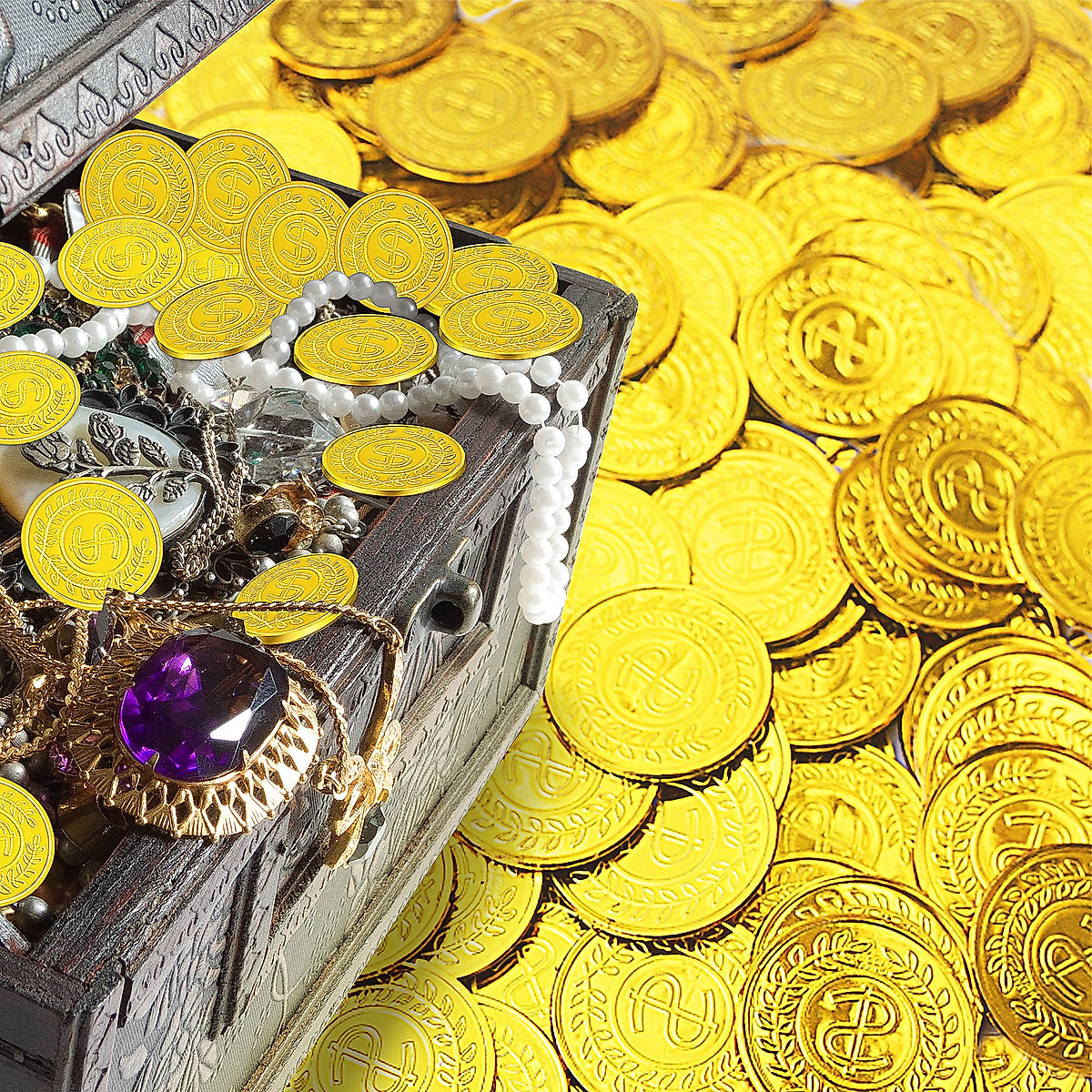 100 Count Plastic Gold Coins Set, Pirate Treasure Gold Play Coins for Kids Party Theme Props Decorations, Lucky Draw Games Treasure Hunt