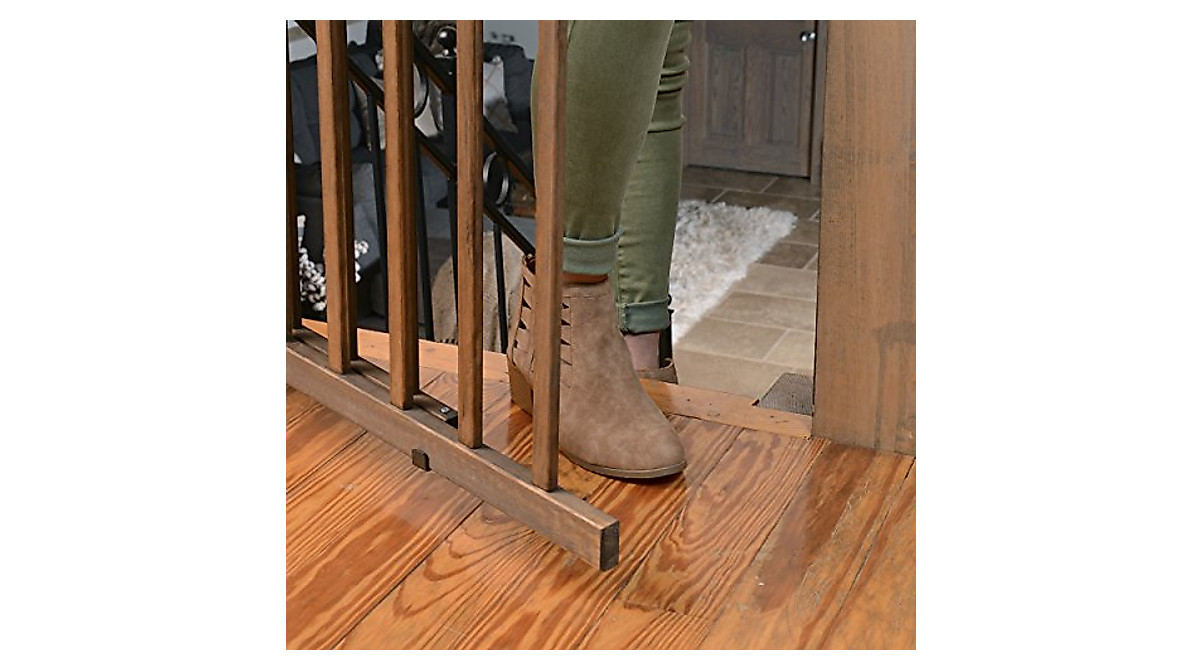 Secure Top-of-Stairs Baby Gate | Farmhouse Collection by Evenflo