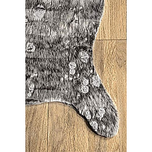 nuLOOM Bravo Spotted Faux Cowhide Area Rug, 5' x 6' 7", Grey