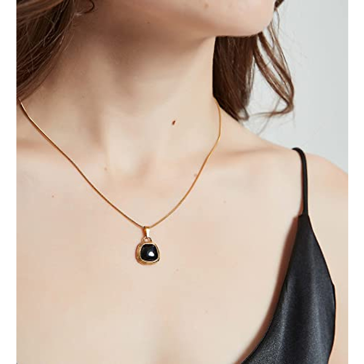 PEPELUALI 16" 18k Gold Handmade Vintage Black Onyx Pendant Necklace, Protection Gemstone Square Black Glaze Energy Healing Gemstone Pendant Necklace Jewelry, Inspirational Gifts for Women, Mom, Sister