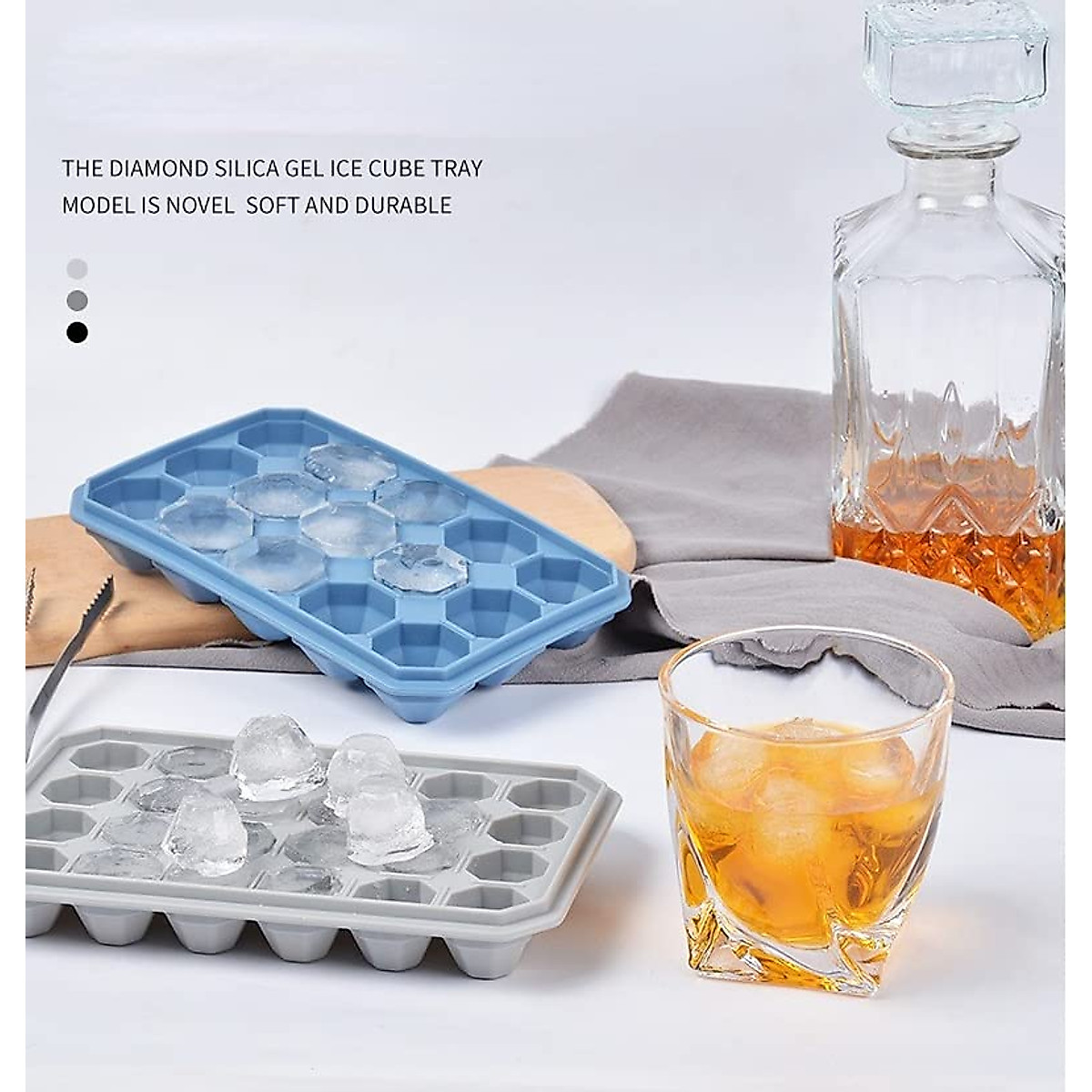 Ice Cube Trays, Diamond-Shaped Ice Cube Molds Maker, Flexible 24-Ice Trays Maker with Lid for Chilling Whiskey Cocktails, Easy Release Stackable Ice Trays,1 Inches Ice Cube (bule)