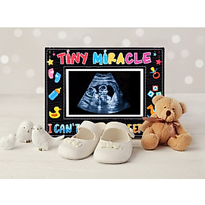 PETCEE Mothers Day Gifts for Mom Grandma Women First Mothers Day Picture Frames for Mom and Baby Grandma and Me First Mothers Day Photo Frames for New Baby Mom to be Newborn Parents Nursery Decor