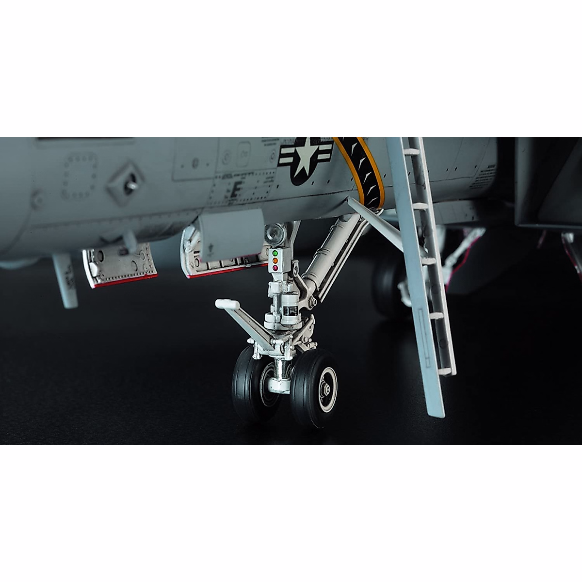 ハセガワ(Hasegawa) Mirror Finish, Stick! Extendable! Ultra Thin Mirror Film