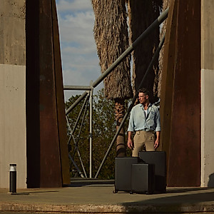 LEVEL8 Elegance Matte Luggage Set, 20 Inch Carry-on Luggage, 24&28 Large Suitcase Lightweight Hardside Suitcases with Wheels,Tsa Lock,3-Piece Set(20/24/28), Black