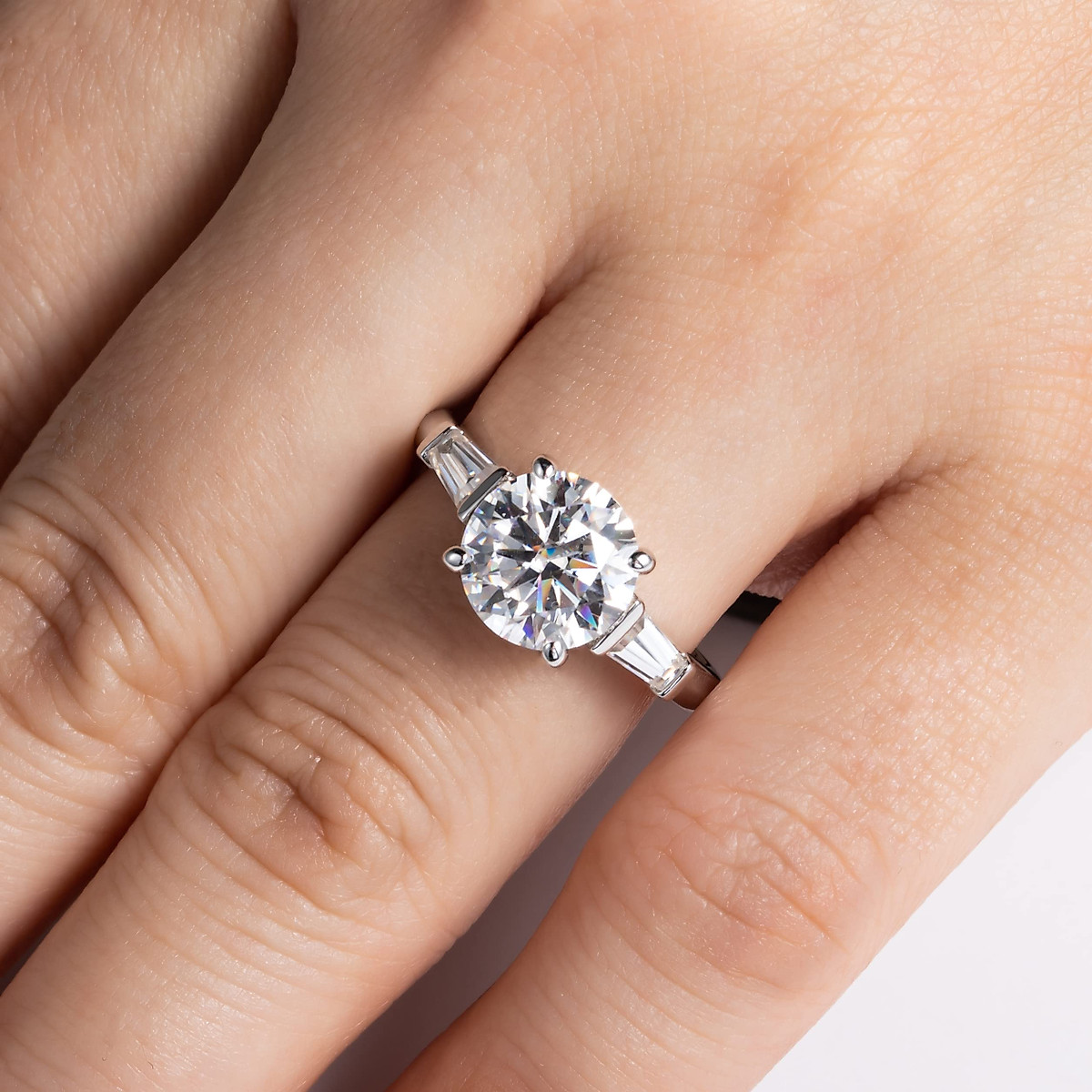 AnuClub 3.6cttw Moissanite 3 Stone Engagement Rings D Color VVS1 Round Cut 18K White Gold Plated 925 Sterling Silver Anniversary Wedding Promise Ring, Christmas Gift for Women 6.5