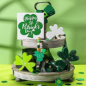 5 Pcs St. Patrick's Day Decor Tray Table Wooden Sign Rustic Shamrock Freestanding Decorations Irish Themed Centerpiece Decorations St. Patricks Day Wood Beads Garland for Home Desk Kitchen Party Decor