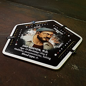 Avalon Hill Hasbro Gaming Betrayal at The House on The Hill 3rd Edition Cooperative Board Game,Ages 12 and Up,3-6 Players,50 Chilling Scenarios