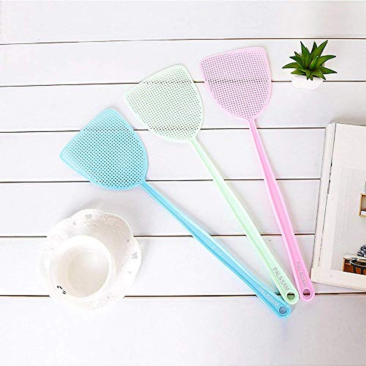 Fly Swatter, Strong Flexible Manual Swat Set Pest Control, Assorted Colors (3 Pack)