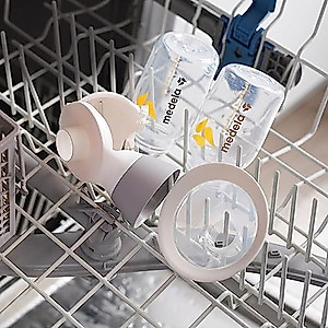 Medela Breast Milk Collection and Storage Bottles, 6 Pack, 5 Ounce Breastmilk Container, Compatible with Medela Breast Pumps and Made Without BPA