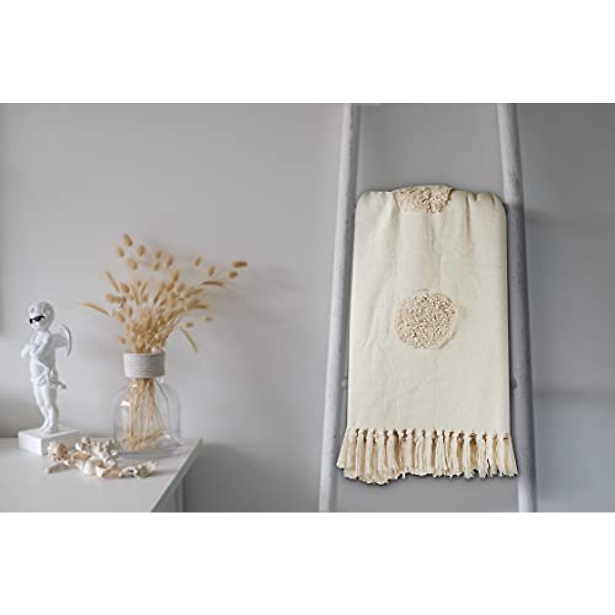 CRAFKART White Throw Blanket | Throw Blanket for Couch | Throw Blanket with Fringe | Farmhouse Throw Blanket | Cozy Decorative Throw for Sofa | Bed and Living Room Throw | Suitable for Women Men