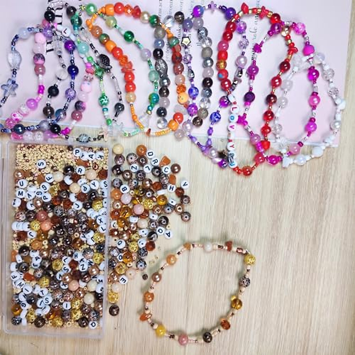 750 Pcs Glass Beads for Bracelets with 200 Acrylic Letters,Mixed Craft Beads Jewelry Making Kit, Glass Beads Bracelet Making Kit, 8mm Round Cystal Beads with Seed Beads for DIY Working