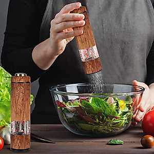 Electric Salt and Pepper Grinder Set, Batery Operated Automatic Salt and Pepper Grinder, One-Handed Operation, Salt and Pepper Grinder with LED light, Adjustable Coarseness (Wood)