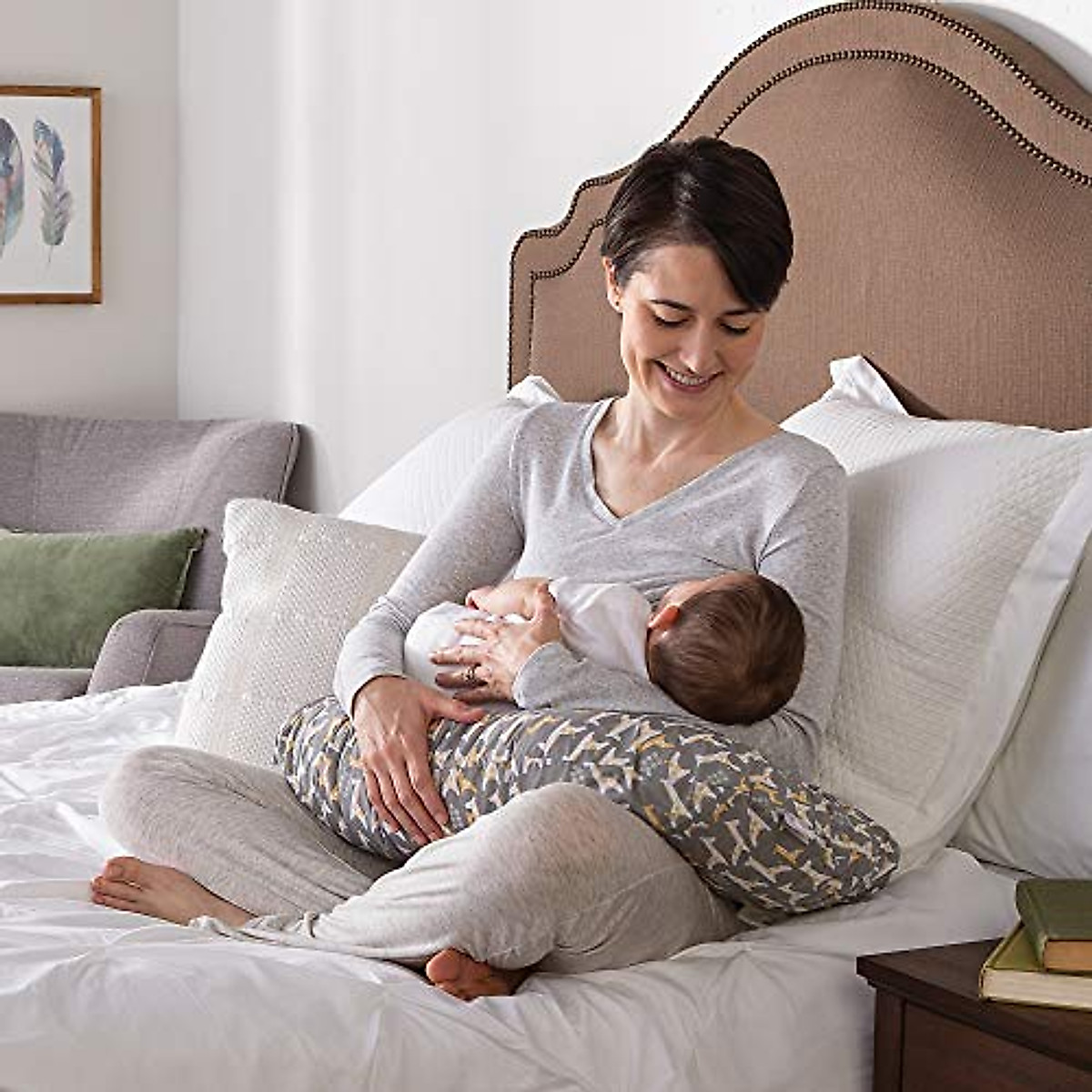 Boppy Original Nursing Pillow Cover, Gray Giraffe, Cotton Blend Fabric with Allover Fashion, Fits All Boppy Nursing Pillows and Positioners