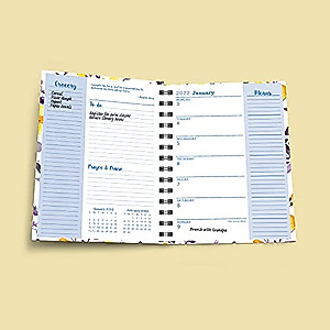 2022 Amy Knapp's Christian Family Organizer: 17-Month Weekly Mom Planner with Stickers