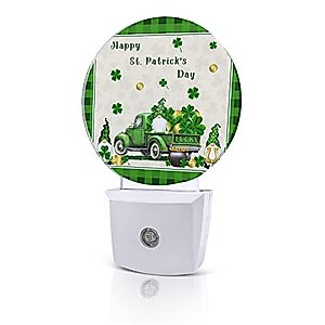 Night Light Plug into Wall, LED Nightlights St. Patrick's Day Green Truck Gnome Shamrock Linen Small Nightlight Auto Dusk-to-Dawn Sensor Lamp LED Night Lights for Kid's Bedroom, Bathroom