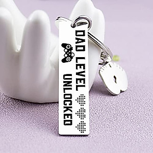 New Dad Keychain Gifts Pregnancy Announcement for Dad Husband, First Time Dad, Dad to be, Soon to be Fathers Day for Dad Step Dad to Be Husband from Daughter Son Dad Valentine’s Day Gifts,