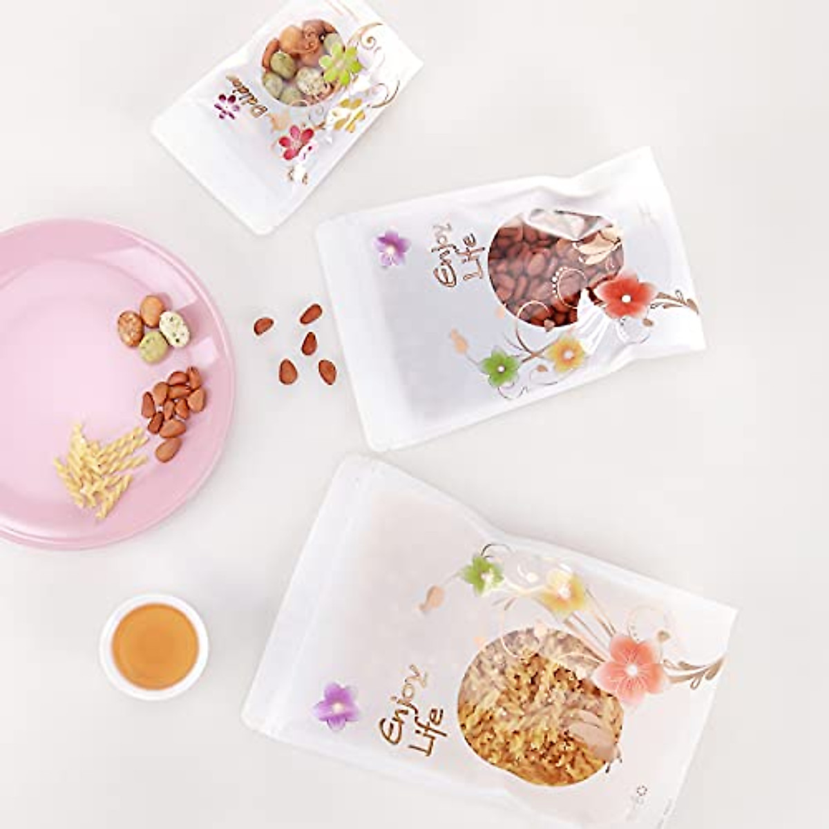 SixWeKit 50 Pack Food Storage Bags, Resealable Stand Up Leakproof Reusable Freezer Bags for Foods, Breads, Cookies, Sandwich, Meat, Dried Foods (8.7x12+4in)