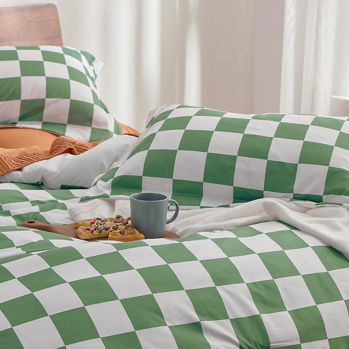 Bedsure Twin/Twin XL Comforter Set - Twin Extra Long Comforter Set, Checkered Dorm Bedding for Boys, 2 Pieces, 1 Soft Green Comforter and 1 Pillow Sham