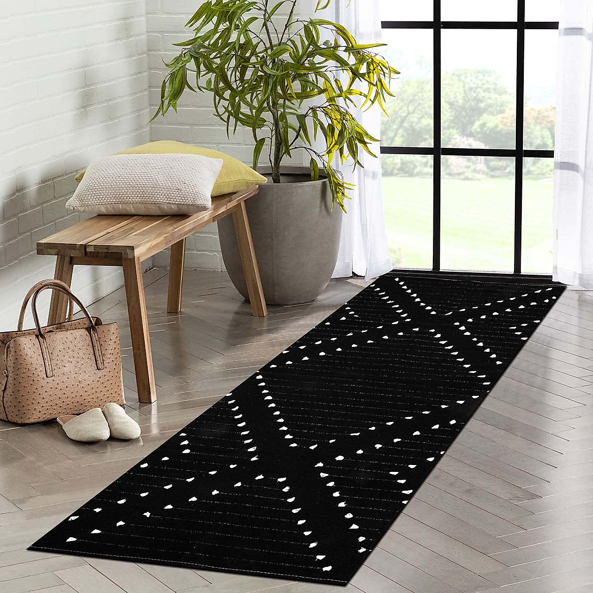 HAOCOO Moroccan Washable Runner Rug, 2’x6’ Modern Geometric Hallway Runner Rug,Woven Cotton Diamond Kitchen Runner Rug Floor Carpet Black Area Rugs for Entryway Bedroom Laundry Room Living Room